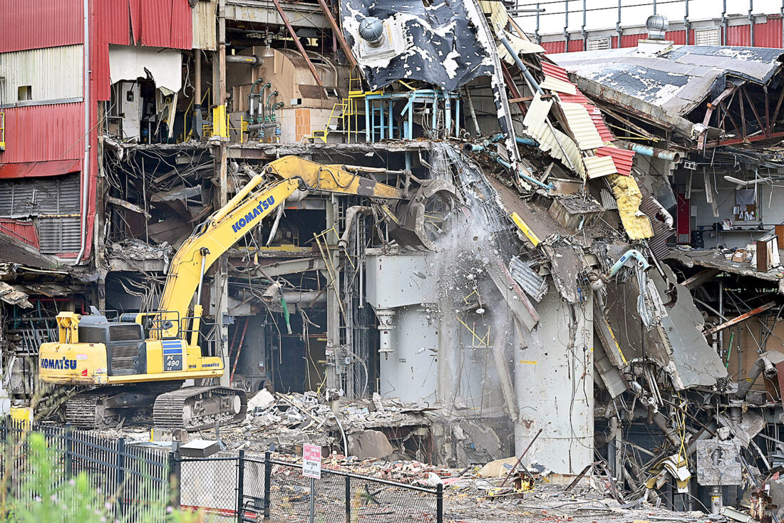 Coming down | News, Sports, Jobs - Altoona Mirror